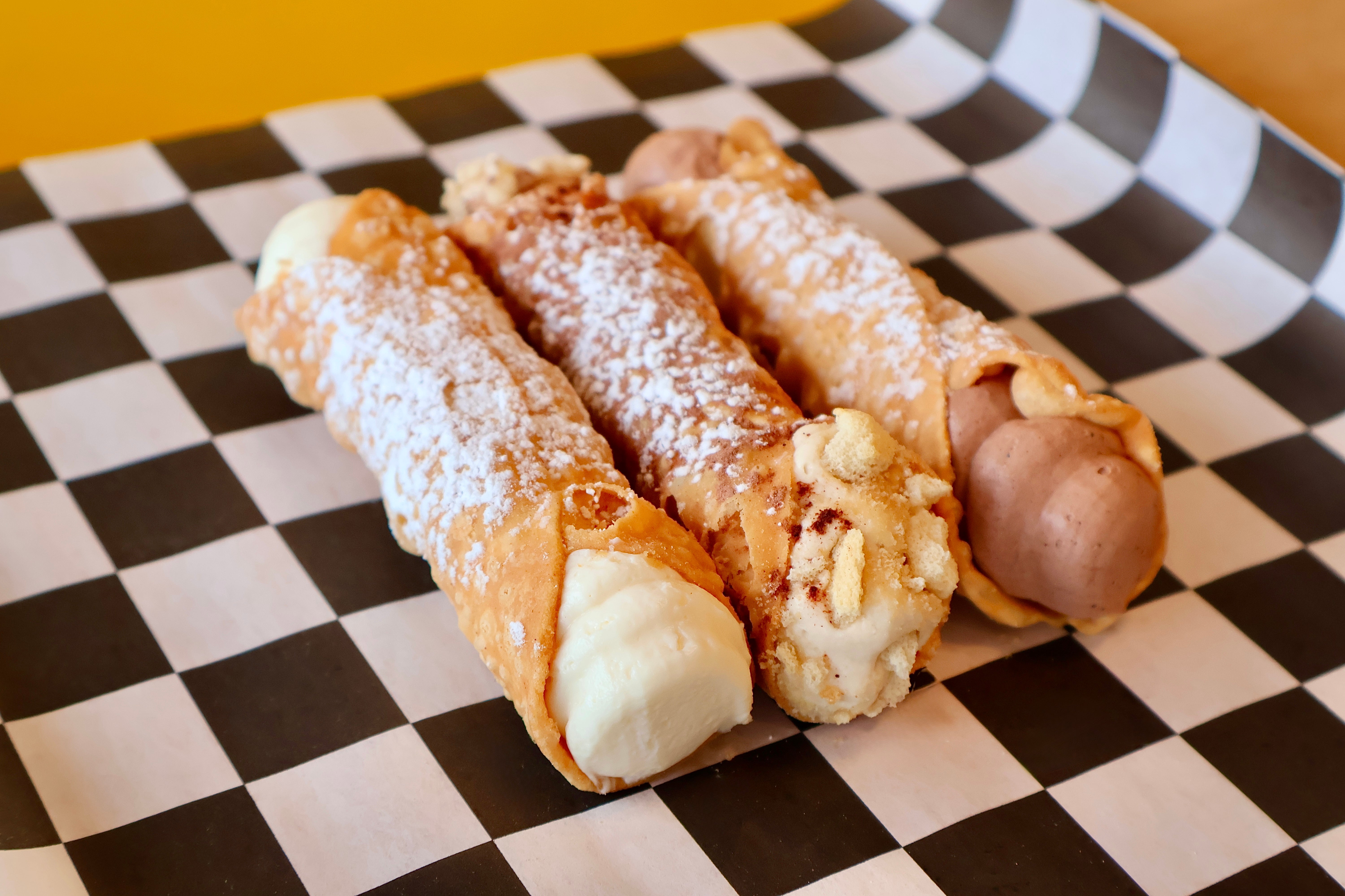 Cannoli flight | Pasta di Guy